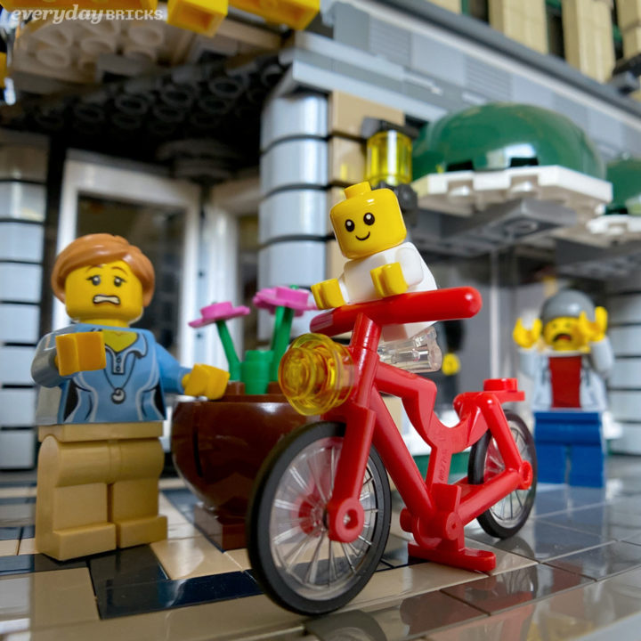 EveryDay Bricks | 00424: Somebody Stop That Baby! - EverydayBricks